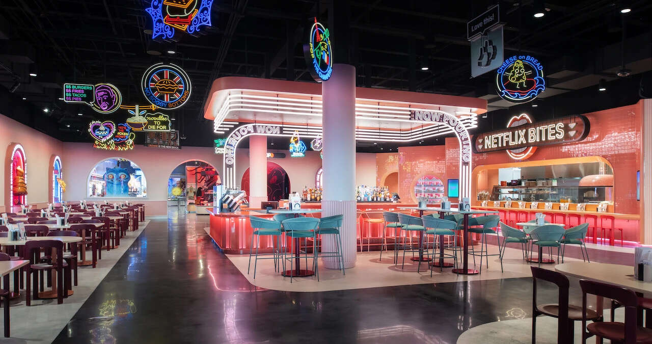 What kind of food, drinks can you get at Dallas' Netflix House?