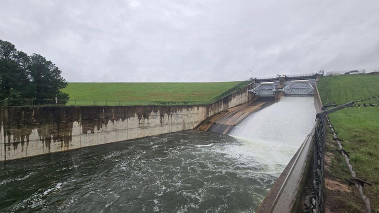 LCRA opens floodgate at Bastrop Dam as heavy rain hits Central Texas