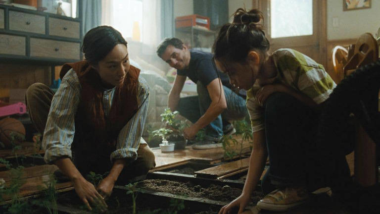 Netflix's twisty new thriller you should 'cancel plans for' is your ...
