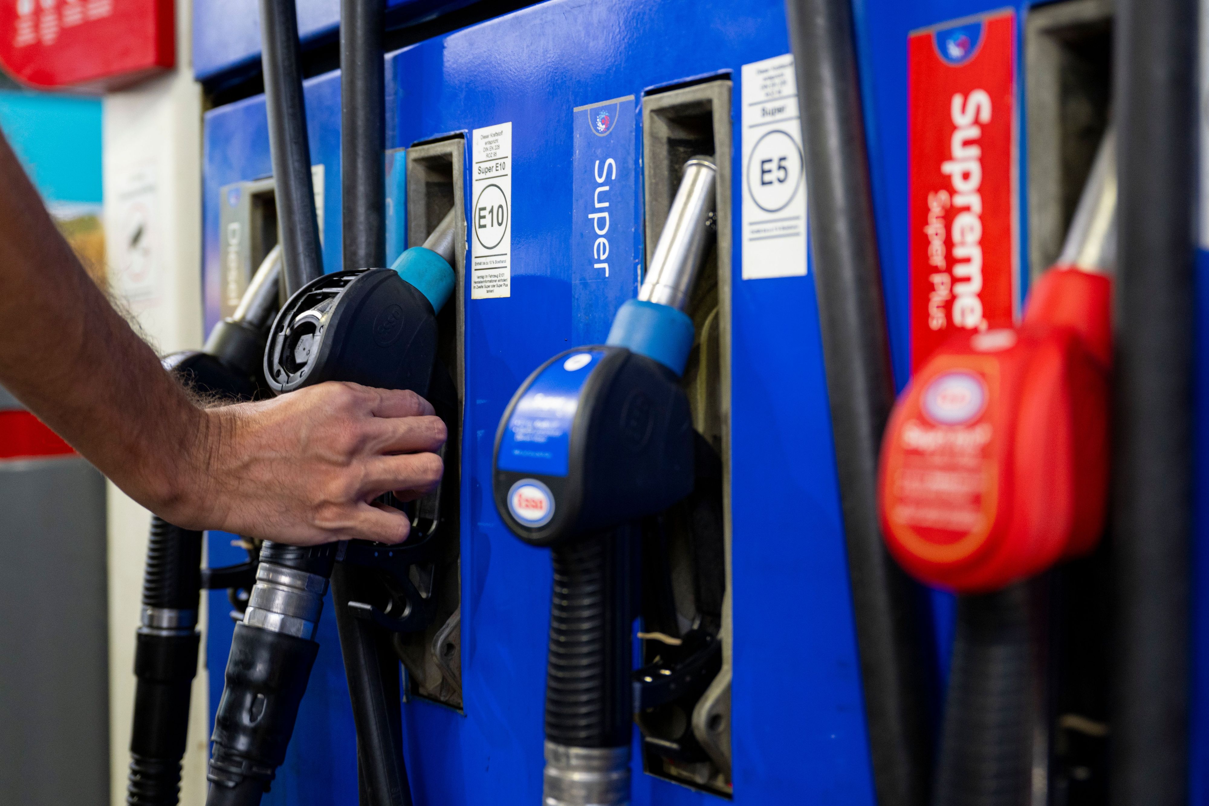 Benzin- und Dieselpreise: Diesel fällt unter zwei Euro