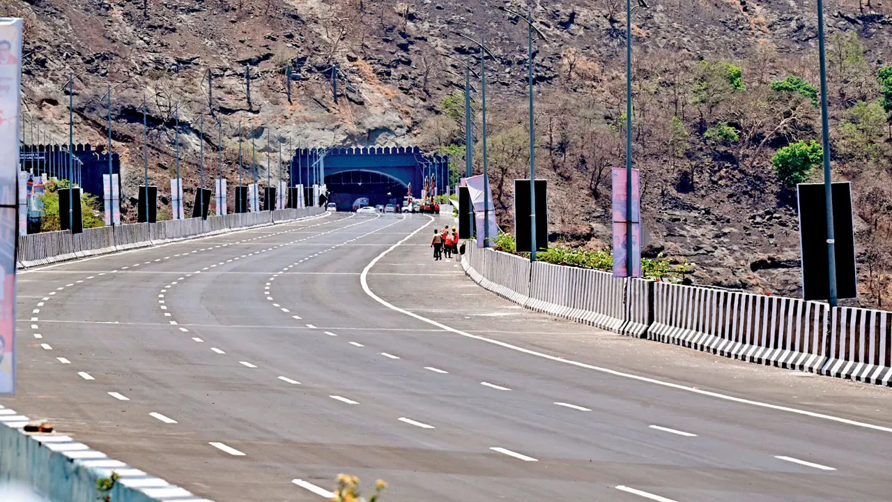 Connecting link opens on Mumbai-Pune Expressway