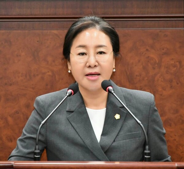[인물] '현장 정치' 이미애, 김해 6.3 지선서 존재감 시험대