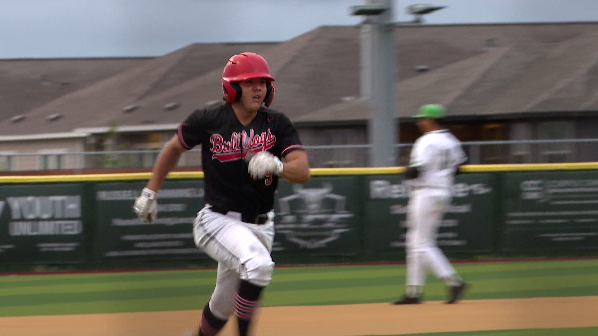 Three Rivers holds off Riviera Kaufer 5-2 in game two of UIL 2A-DI bi ...