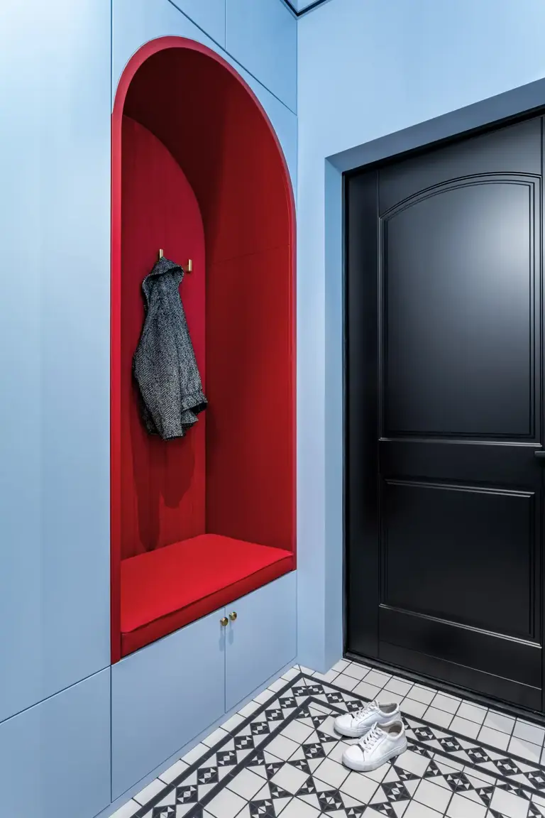 Clasicismo contemporáneo en interiores: claves de un apartamento con ...
