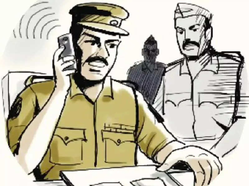 Fraudsters dupe finance manager of over 40 lakh