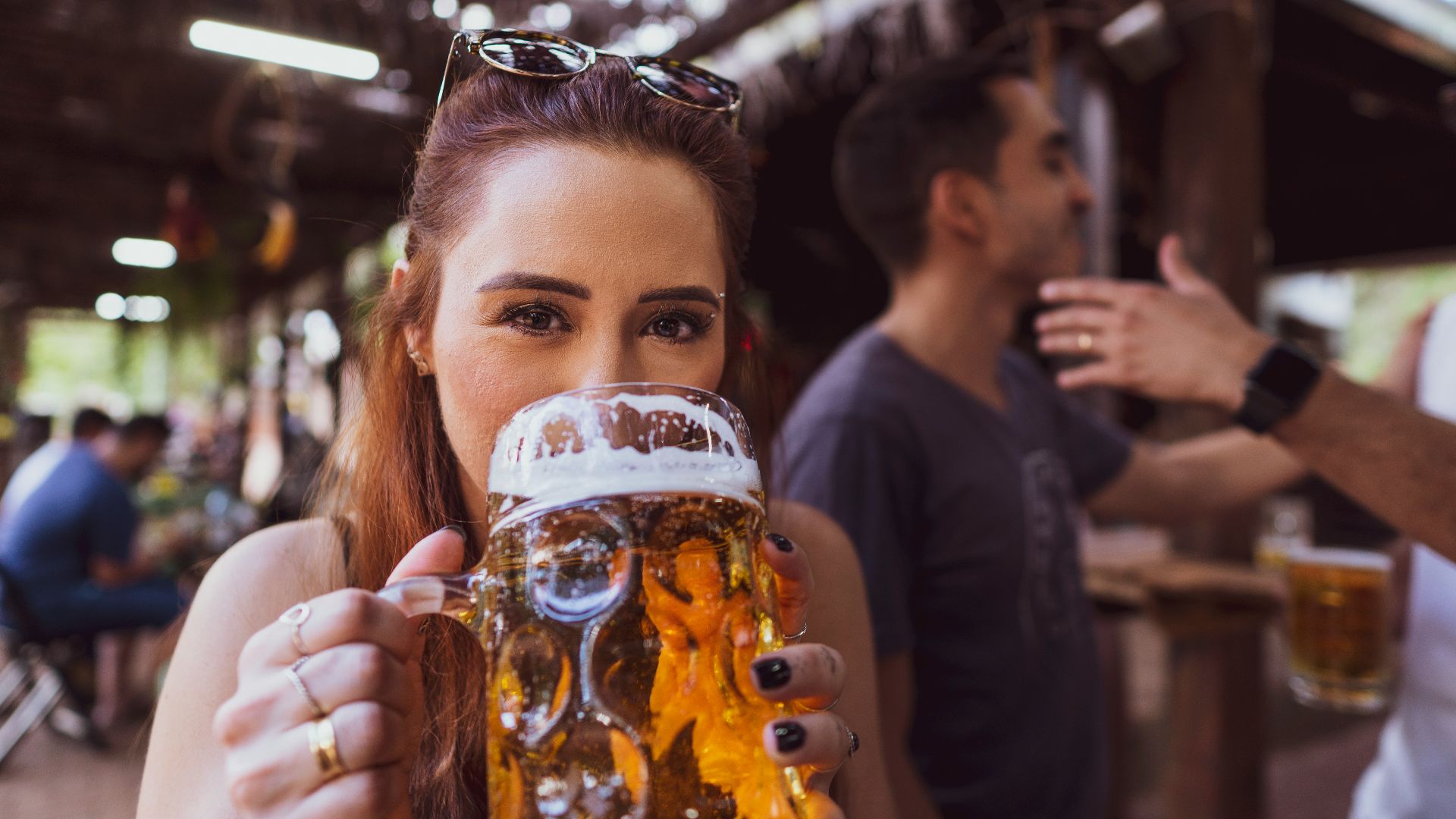 10 signs your personality is pure beer & 10 it’s all wine