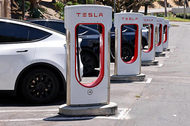 Urgent warning after Tesla driver caught sleeping behind the wheel on ...