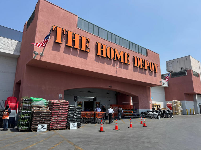 Anti-ICE DSA protesters descend on LA Home Depot for sit-in