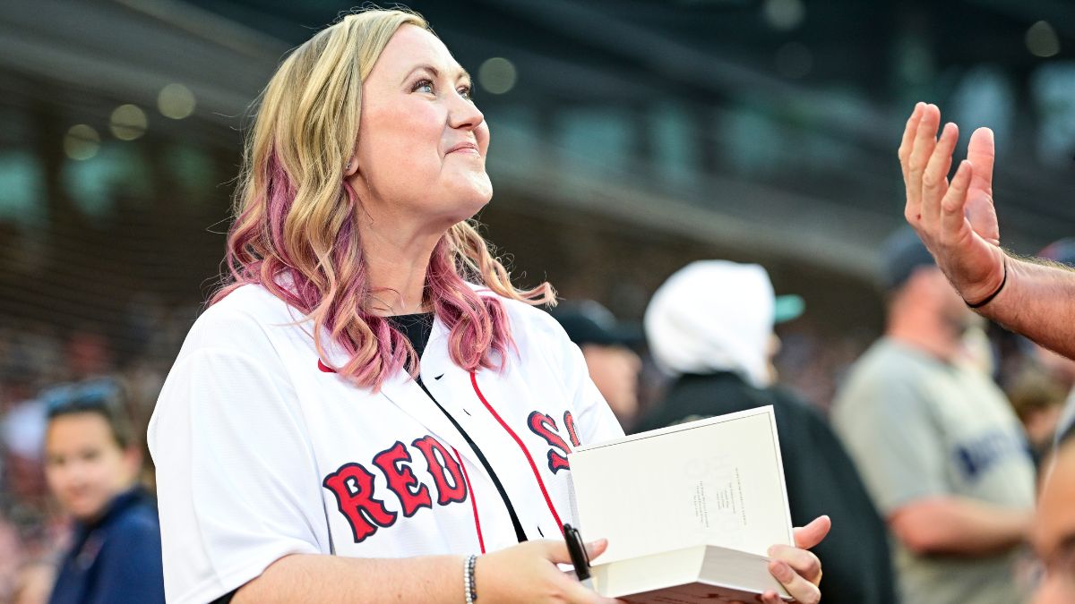 Rebecca Yarros just dropped a big 'Fourth Wing' book 4 hint