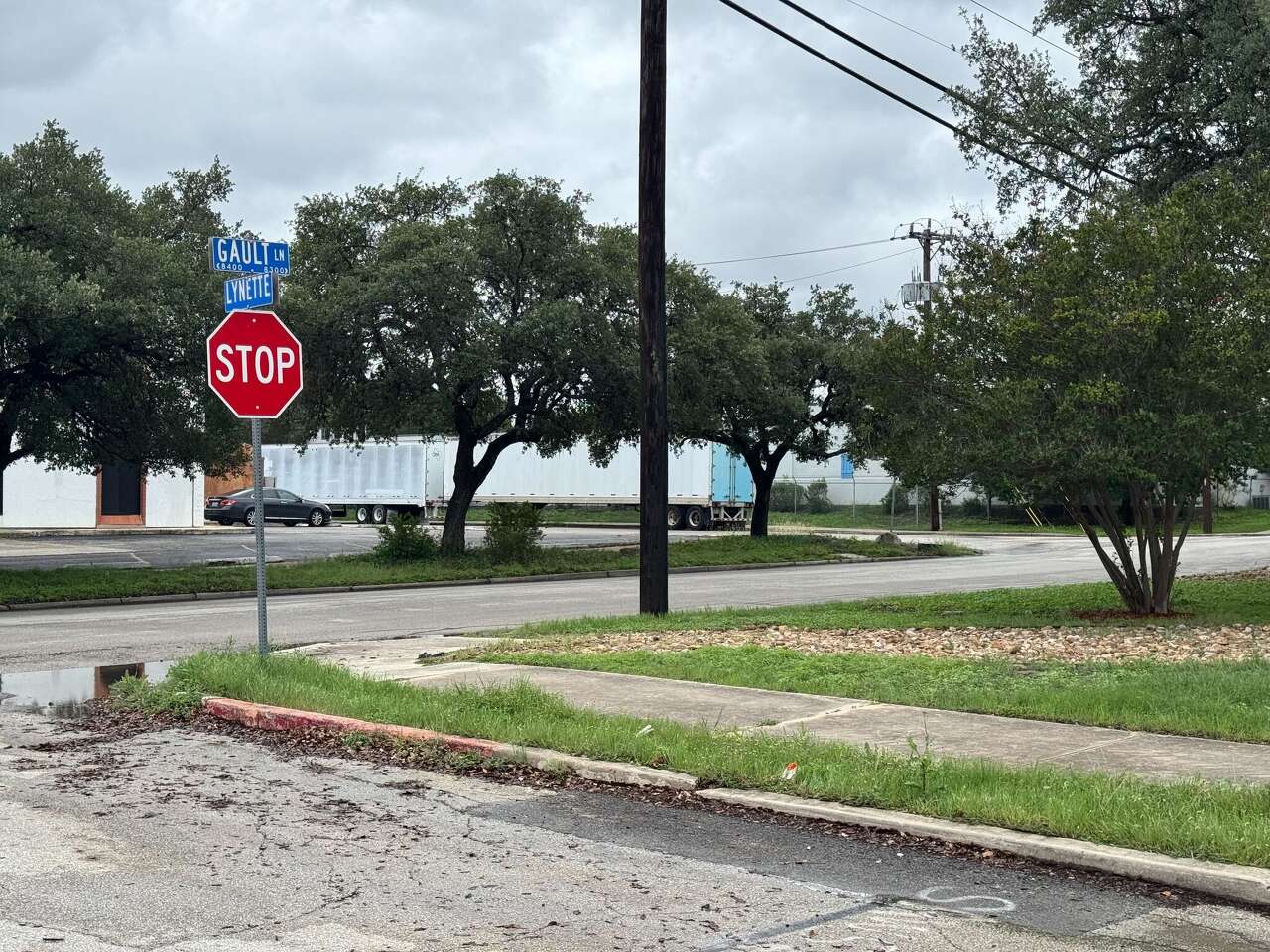 ICE detains San Antonio elementary students at bus stop
