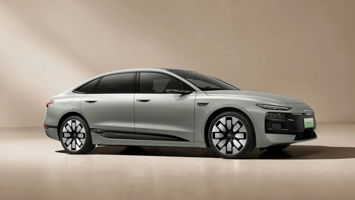 Το Audi A6 αποκτά έκδοση με μακρύ μεταξόνιο