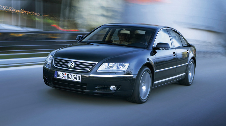 10 underdog luxury cars that shouldn't have flopped