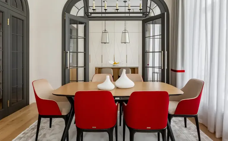 Clasicismo contemporáneo en interiores: claves de un apartamento con ...