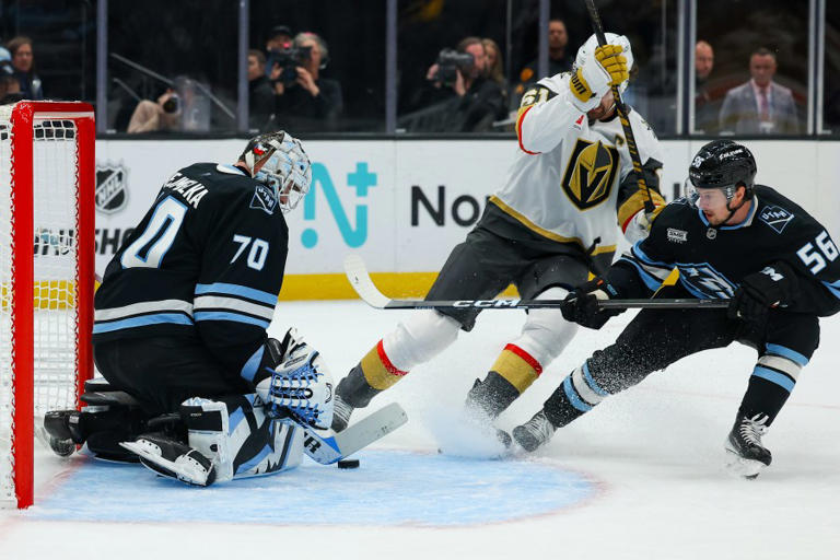 Golden Knights defeat Mammoth 5-1, advance to 2nd round to play Anaheim ...