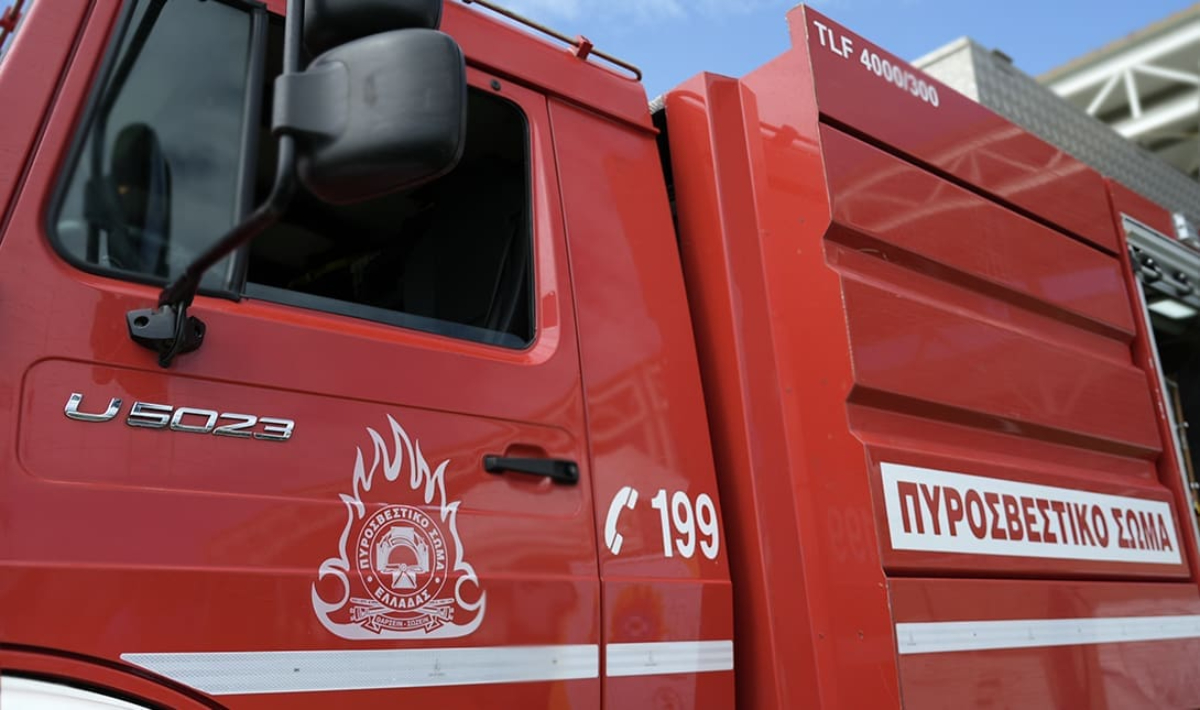 Χαλκιδική: Φωτιά σε διπλοκατοικία στον Νέο Μαρμαρά – Επεκτάθηκε σε ...