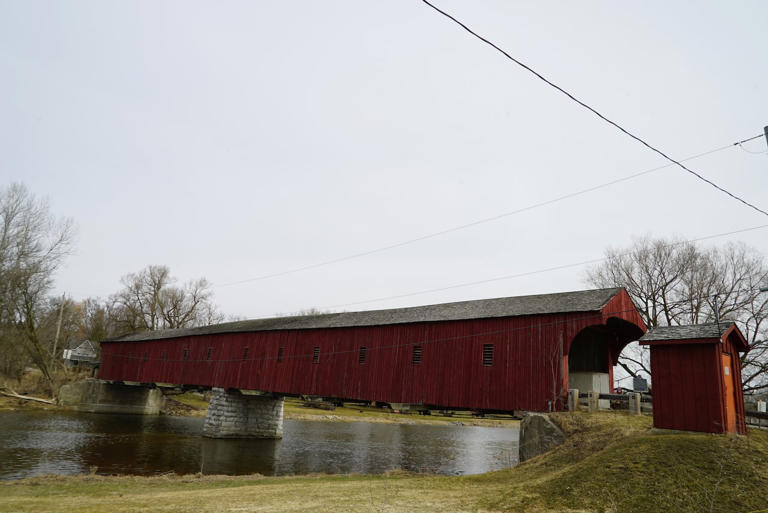 Ontario map highlights highway oddities from submerged roads to ...