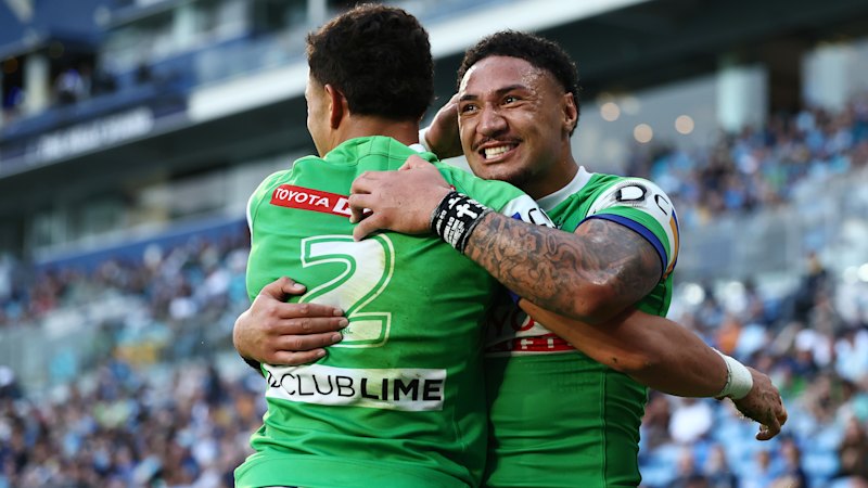 Injury-ravaged Raiders turn on razzle-dazzle to ambush Titans