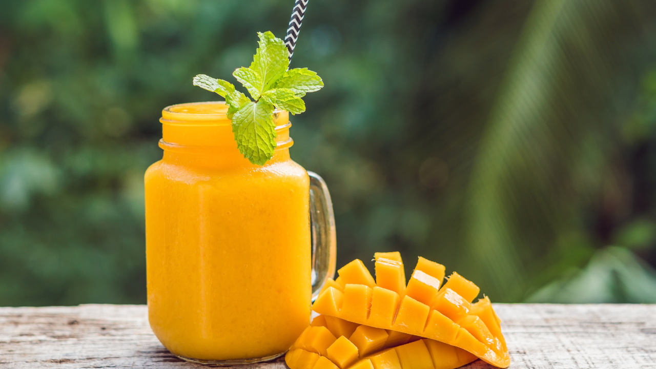 How to make a thick mango shake at home