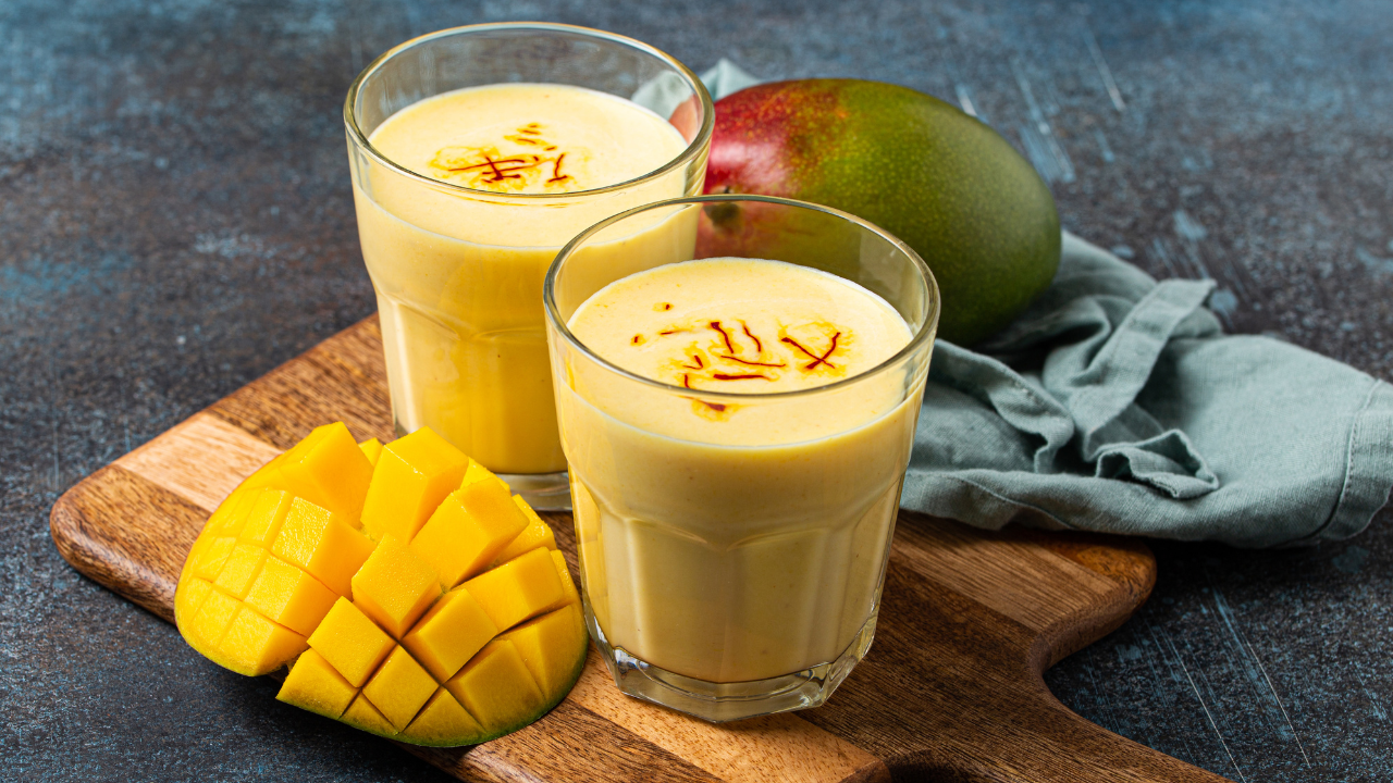 How to make a thick mango shake at home