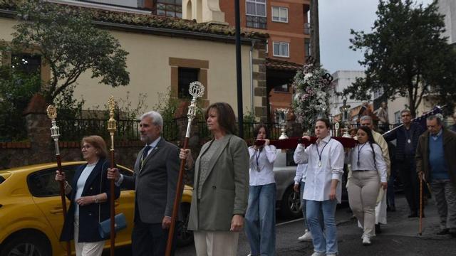 Plasencia celebra la Cruz de Mayo con cruces de flores, procesión y ...