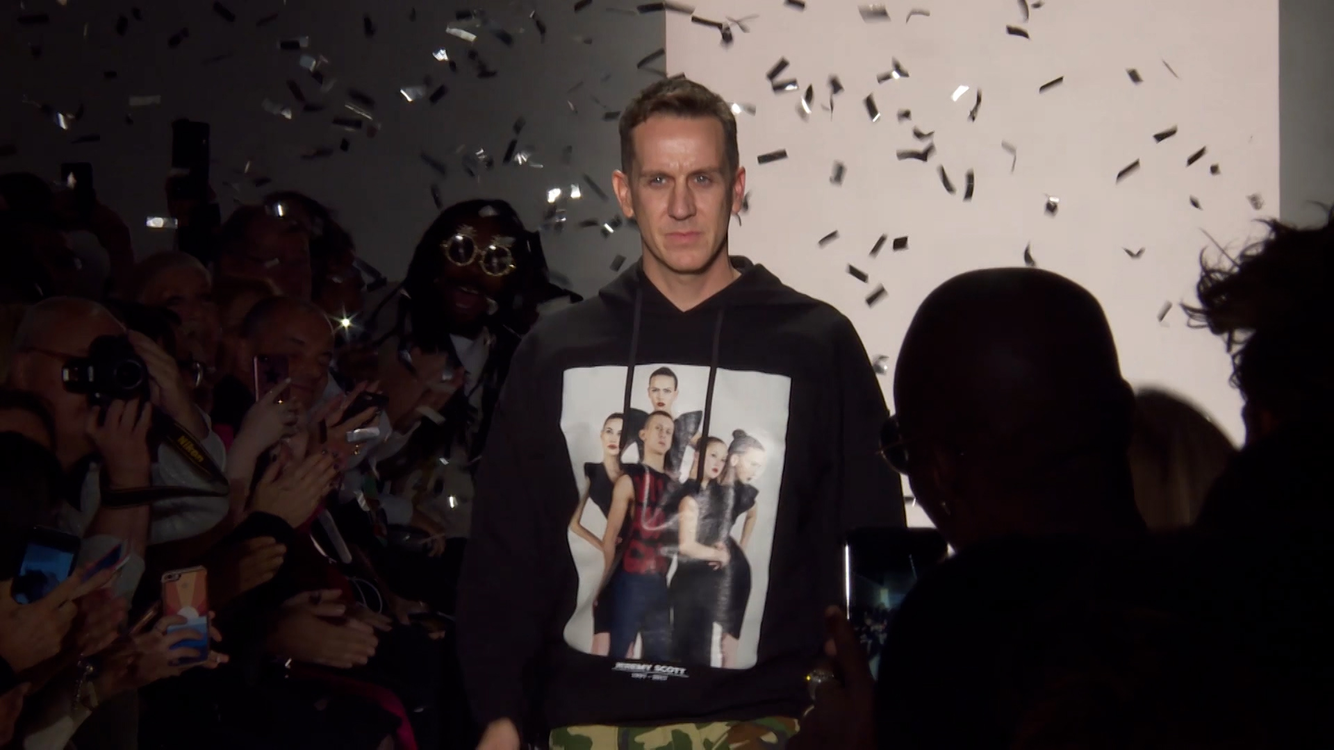 Träume groß, kleide dich mutig: Die bunte Welt von Jeremy Scott