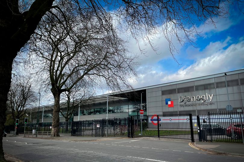 Nottingham teacher continued to drink gin from water bottle in class ...