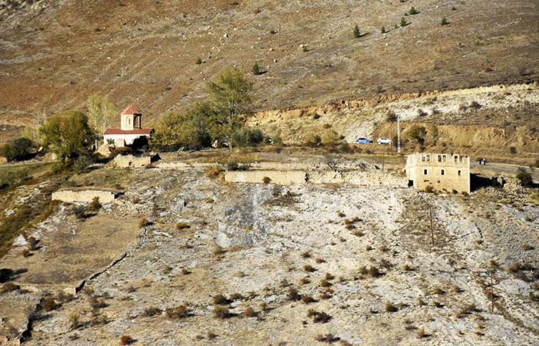 Άγιος Ιωάννης Ίμερας: Από το μοναστήρι των Ποντίων στην εγκατάλειψη και ...