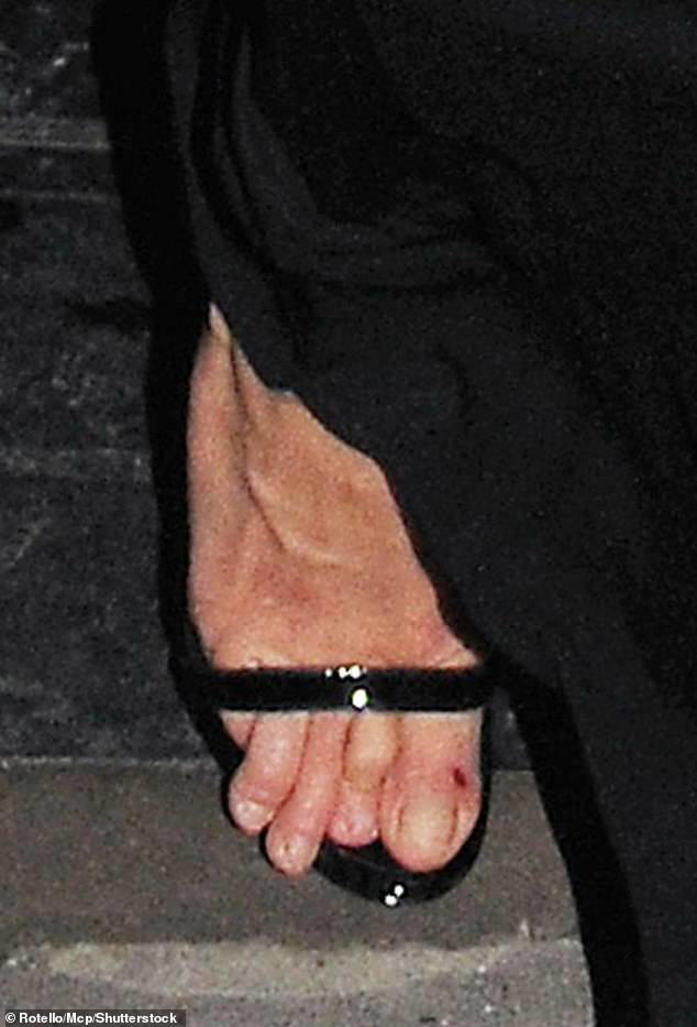 What do your feet say about you (and your favourite celeb!)?