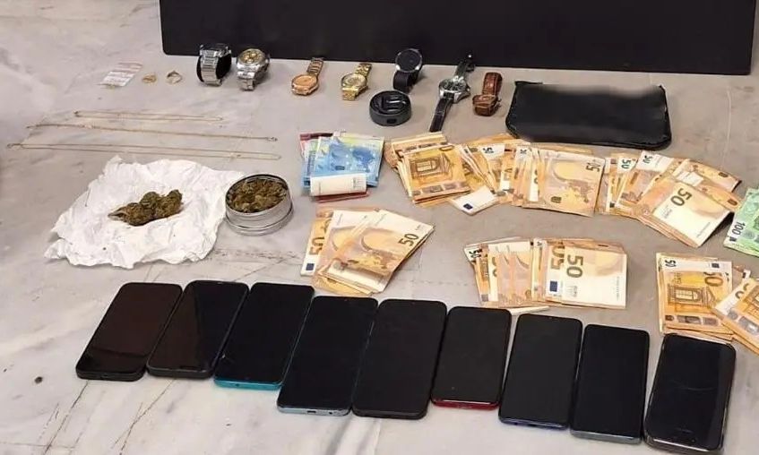 Οργανωμένο κύκλωμα τηλεφωνικής απάτης στα Χανιά - Παρίσταναν τους ...