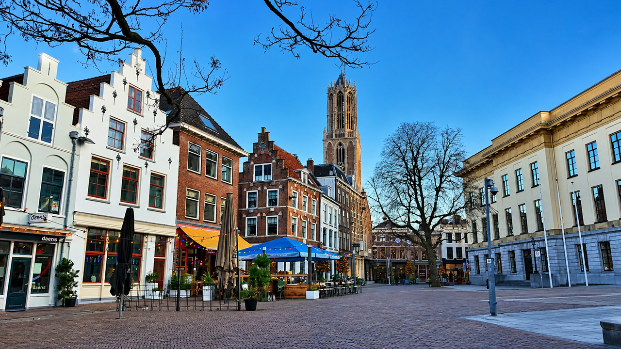 Utrecht old town looks so peaceful without the crowds