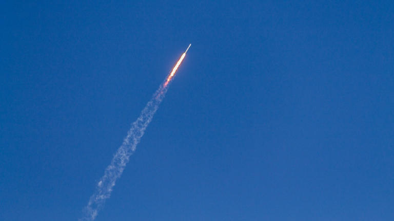 SpaceX fires up its next-gen V3 Starship for the first time ahead of ...