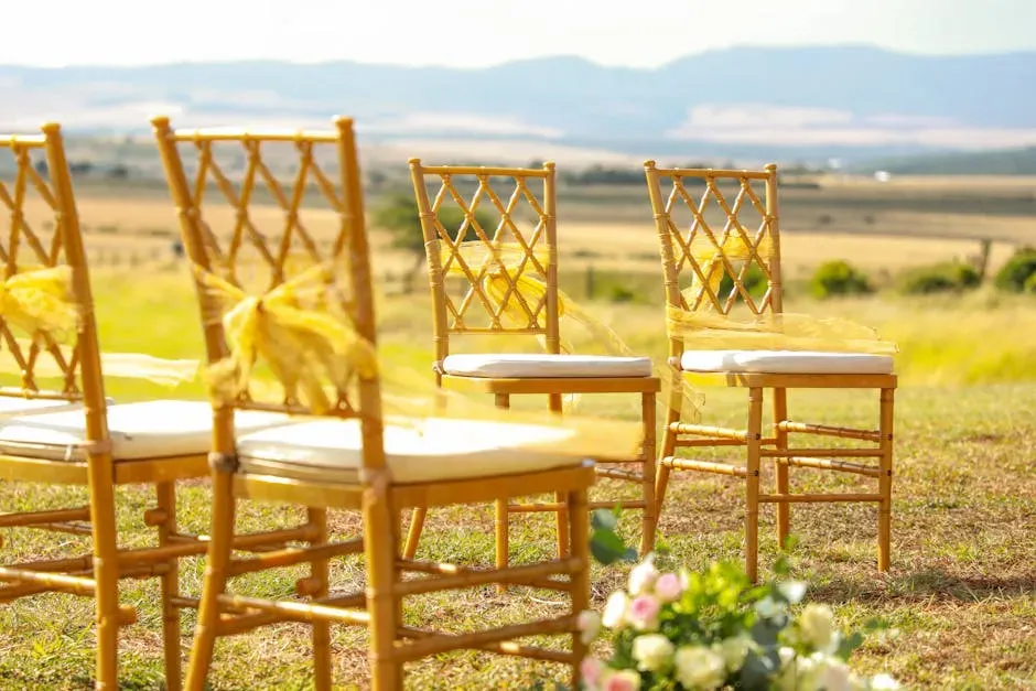 10 furniture pieces antique dealers dread you'll throw out (you'll ...