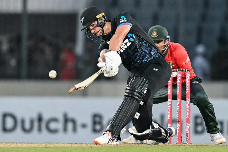 New Zealand win rain-hit T20 to end Bangladesh series 1-1
