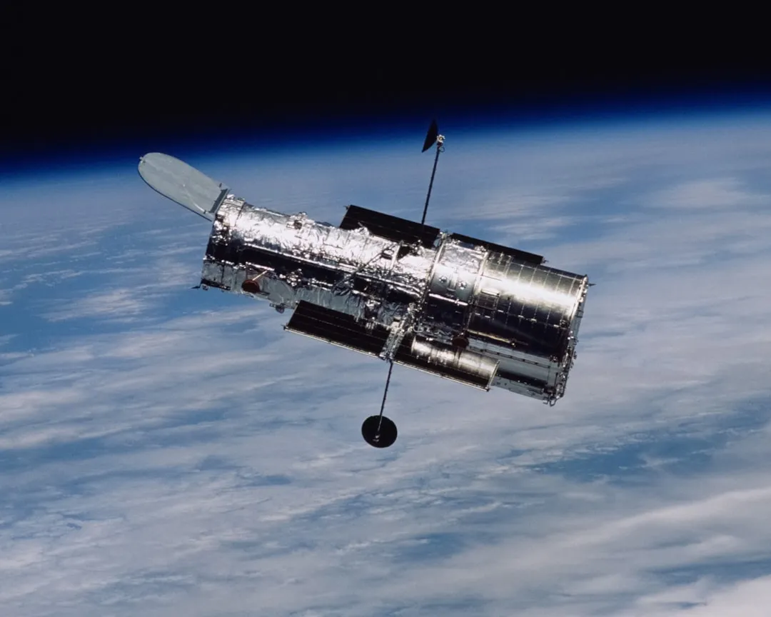 3 space discoveries older generations still remember - and 7 that are ...