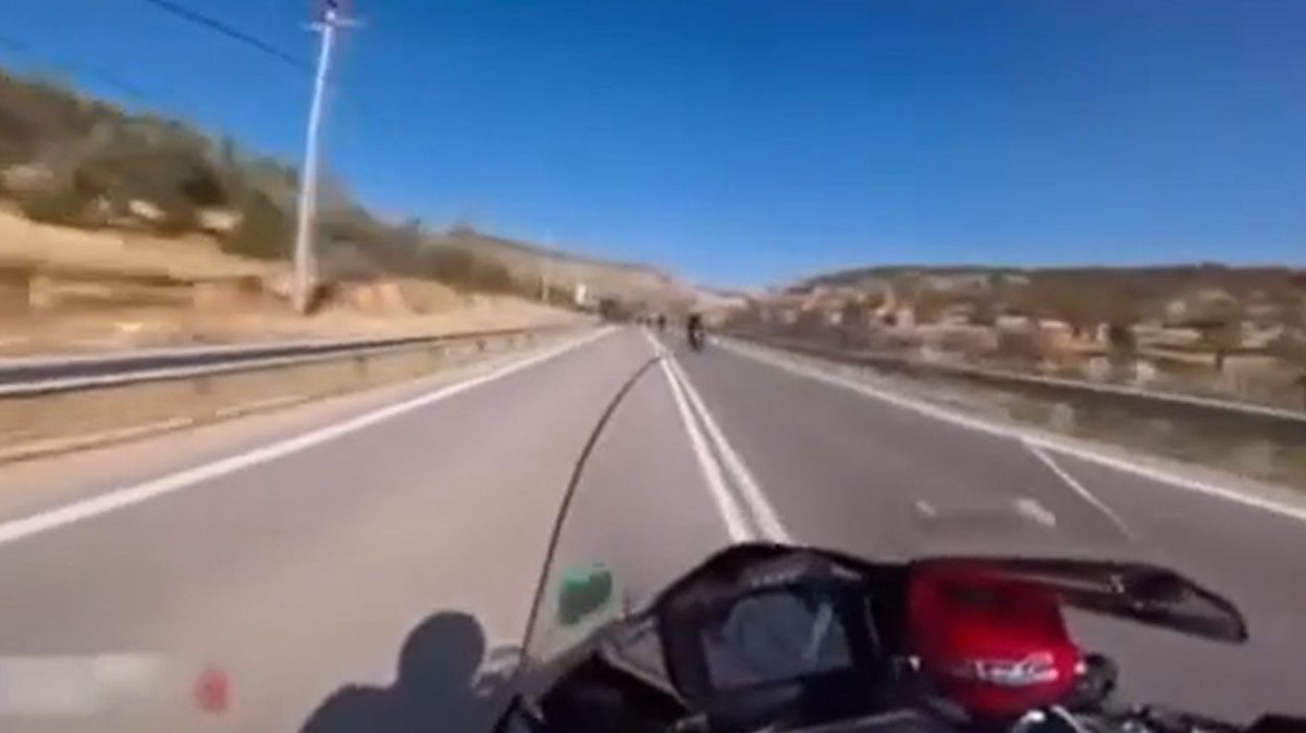 Μοτοσικλετιστής κινούνταν με 240 χλμ/ώρα στην ΕΟ Ελευσίνας - Θήβας ...