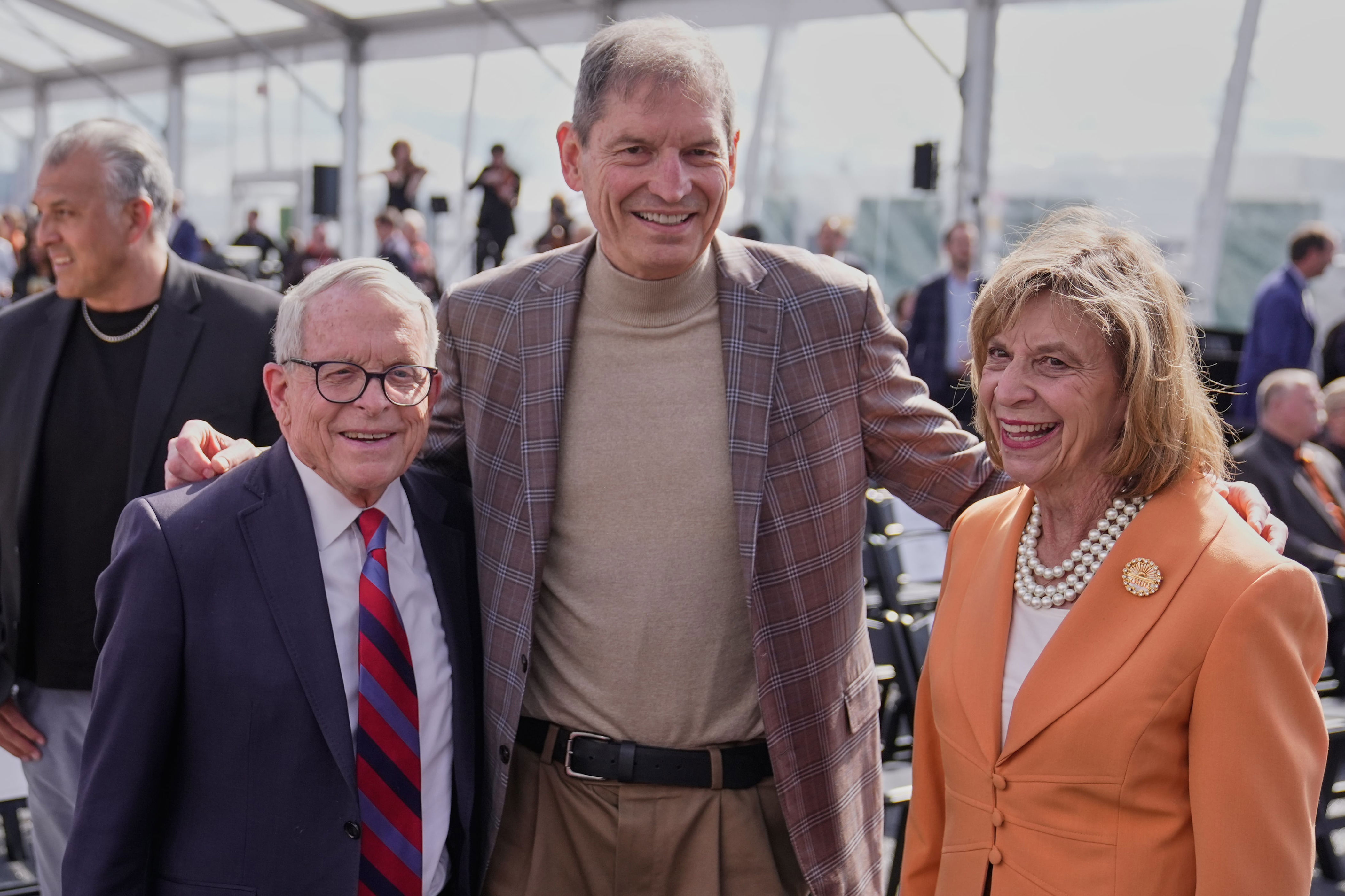 Cleveland Browns legend Bernie Kosar back in hospital months after ...