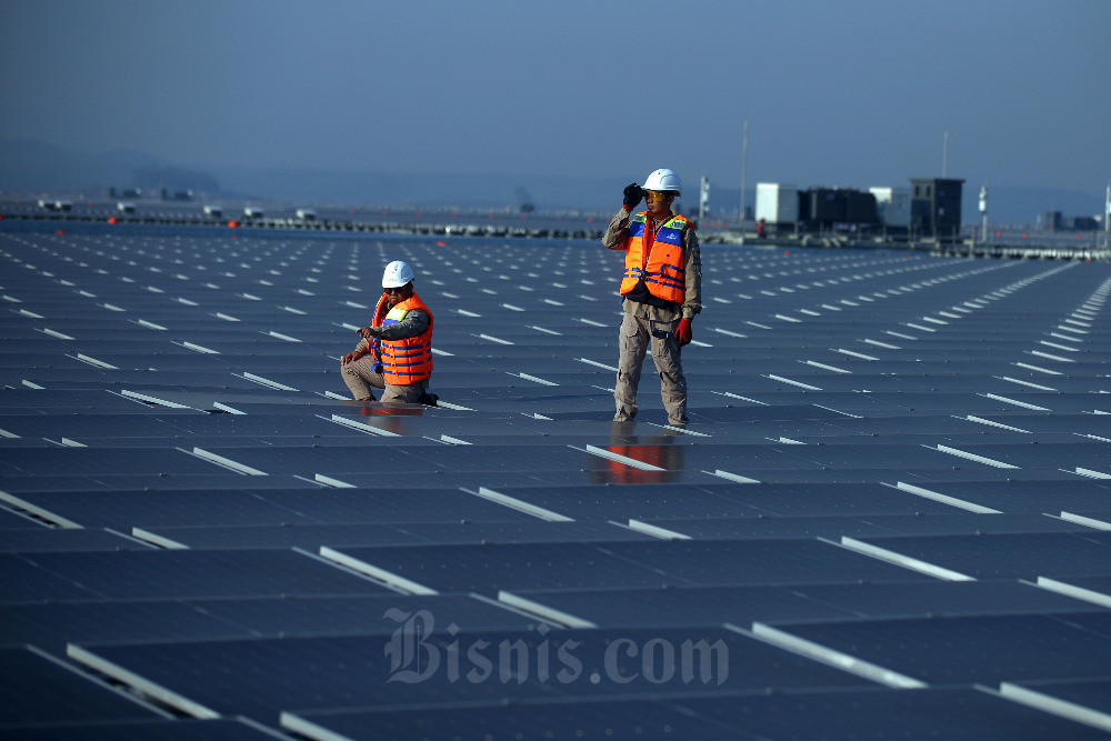 PLN tender proyek PLTS Mentari Nusantara 1,22 GW, beroperasi 2029