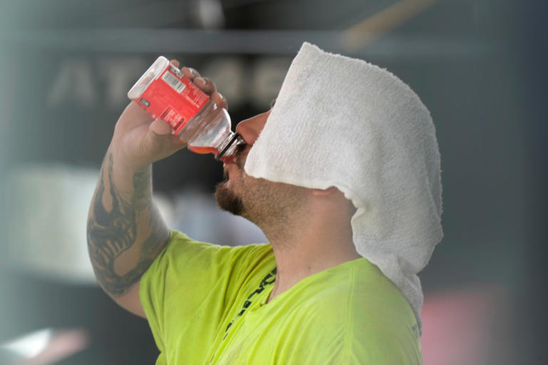 'Super El Niño' could lead to hottest summer ever with NYC baked by ...