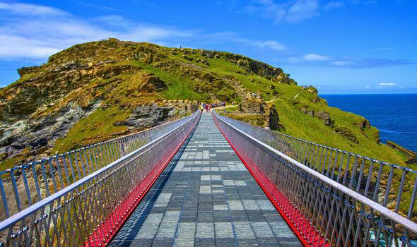 UK's scariest bridge leads to 800-year-old castle and is 'not for the ...