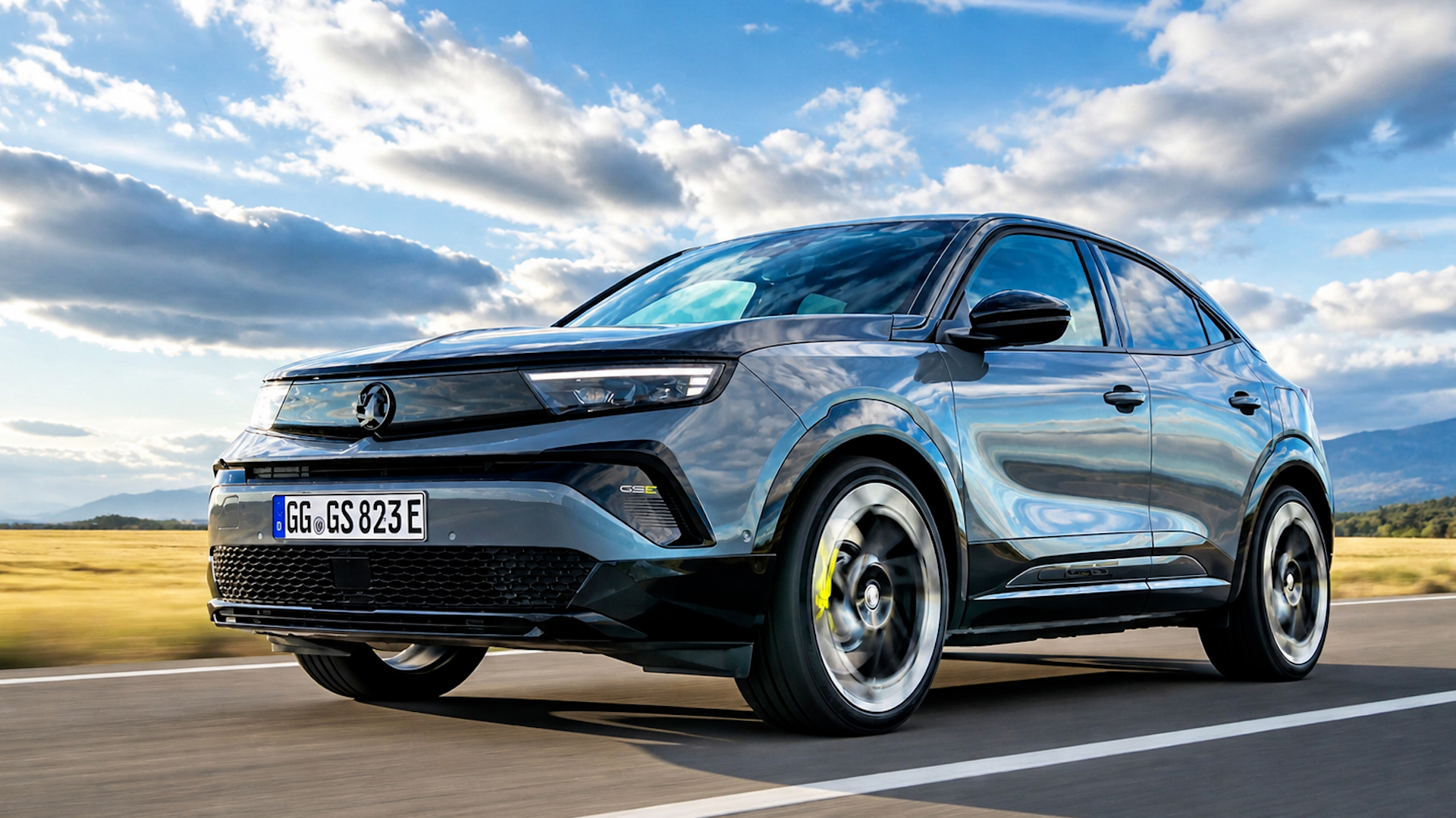 Driving the Mokka GSE on road and track