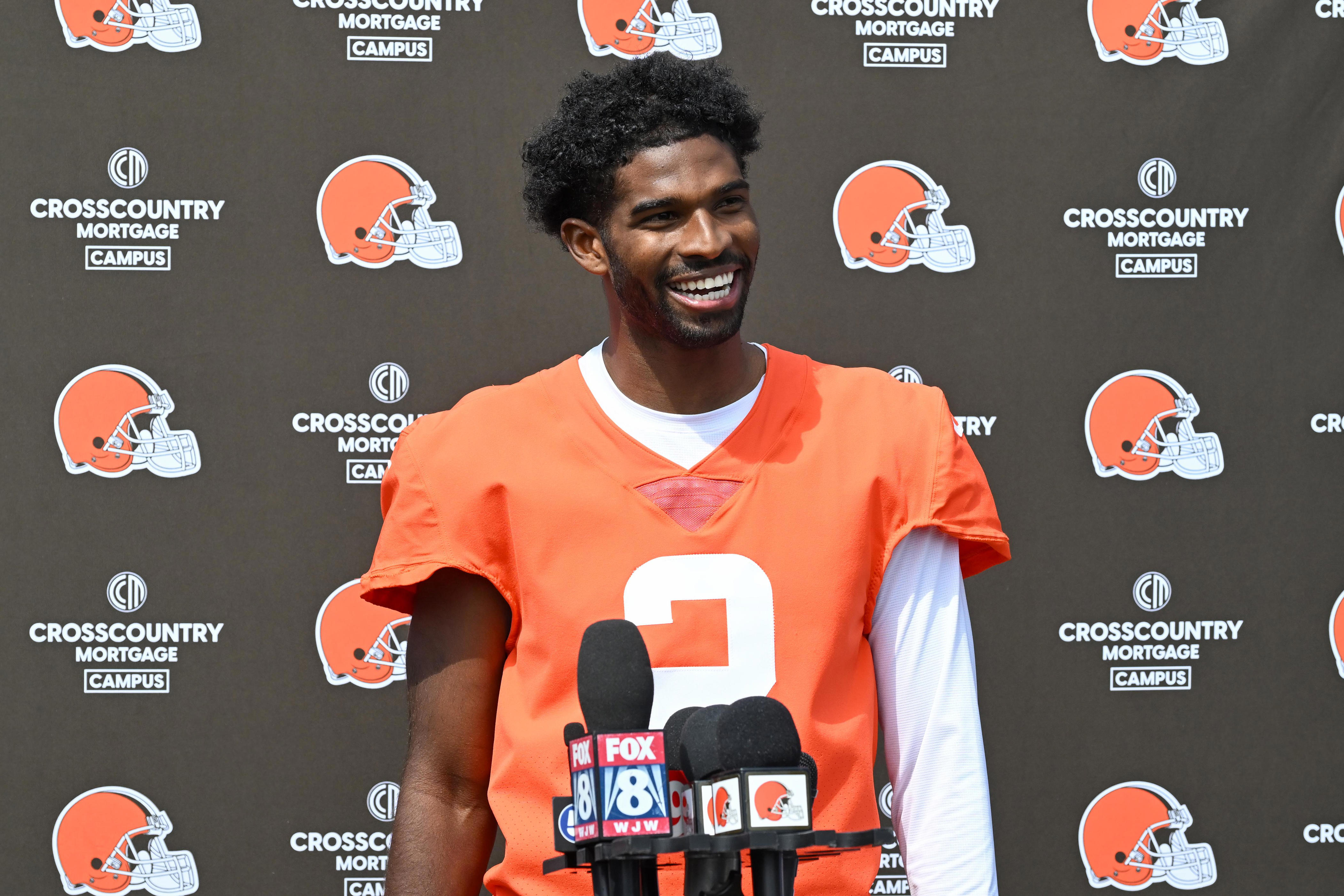 Browns rookie QB hits record mark off the field
