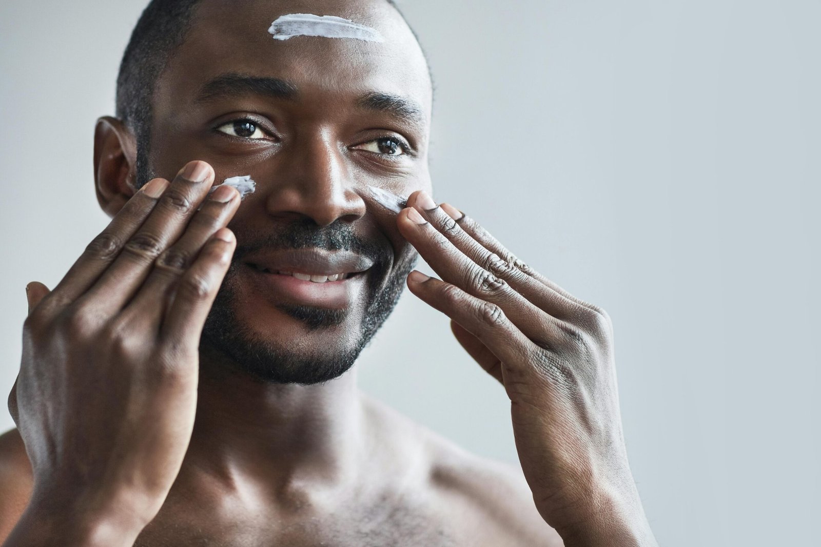 Most men are using moisturizer wrong: Experts reveal the right way