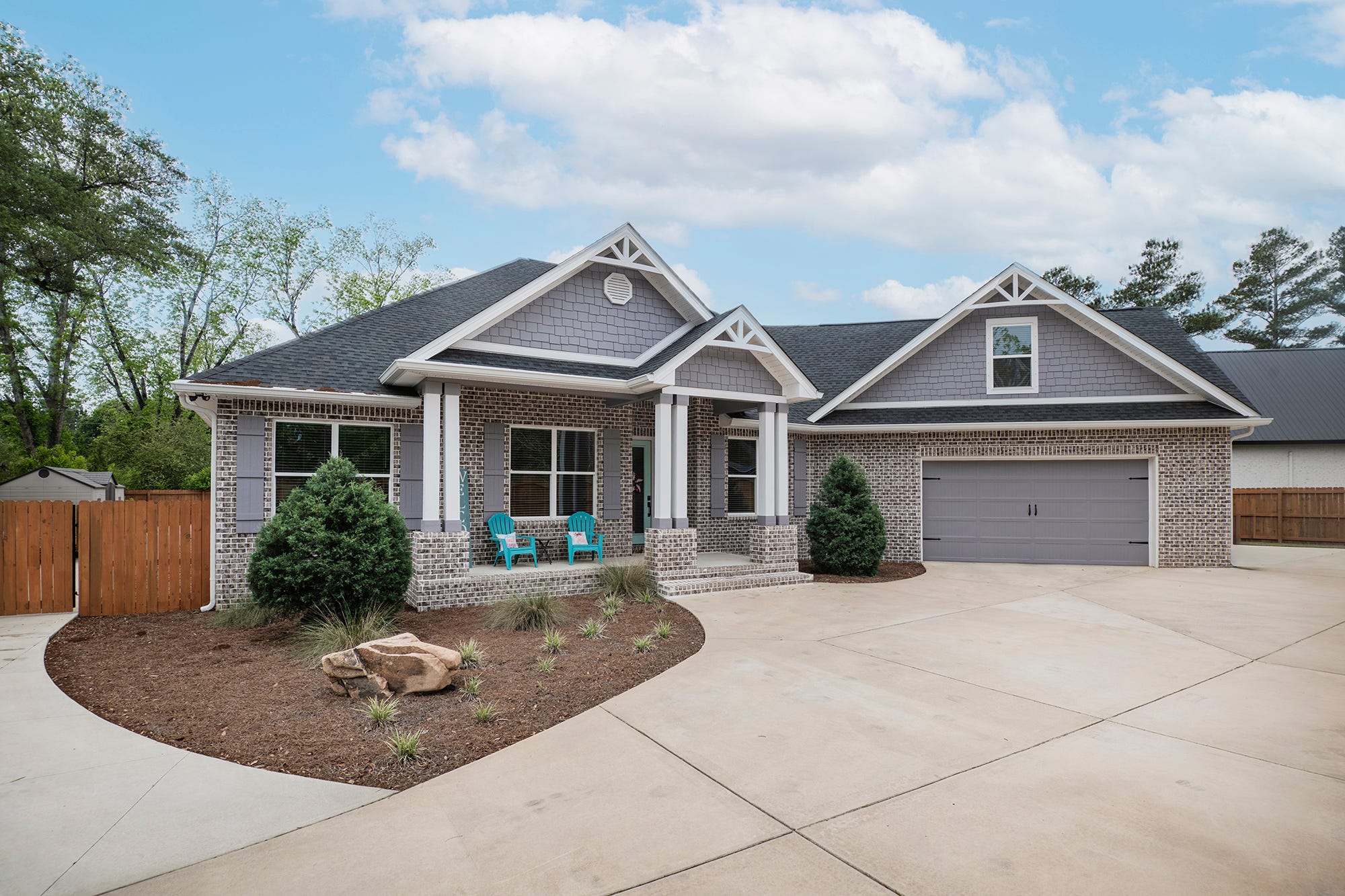 $1.05M Pensacola home offers private resort | Hot property