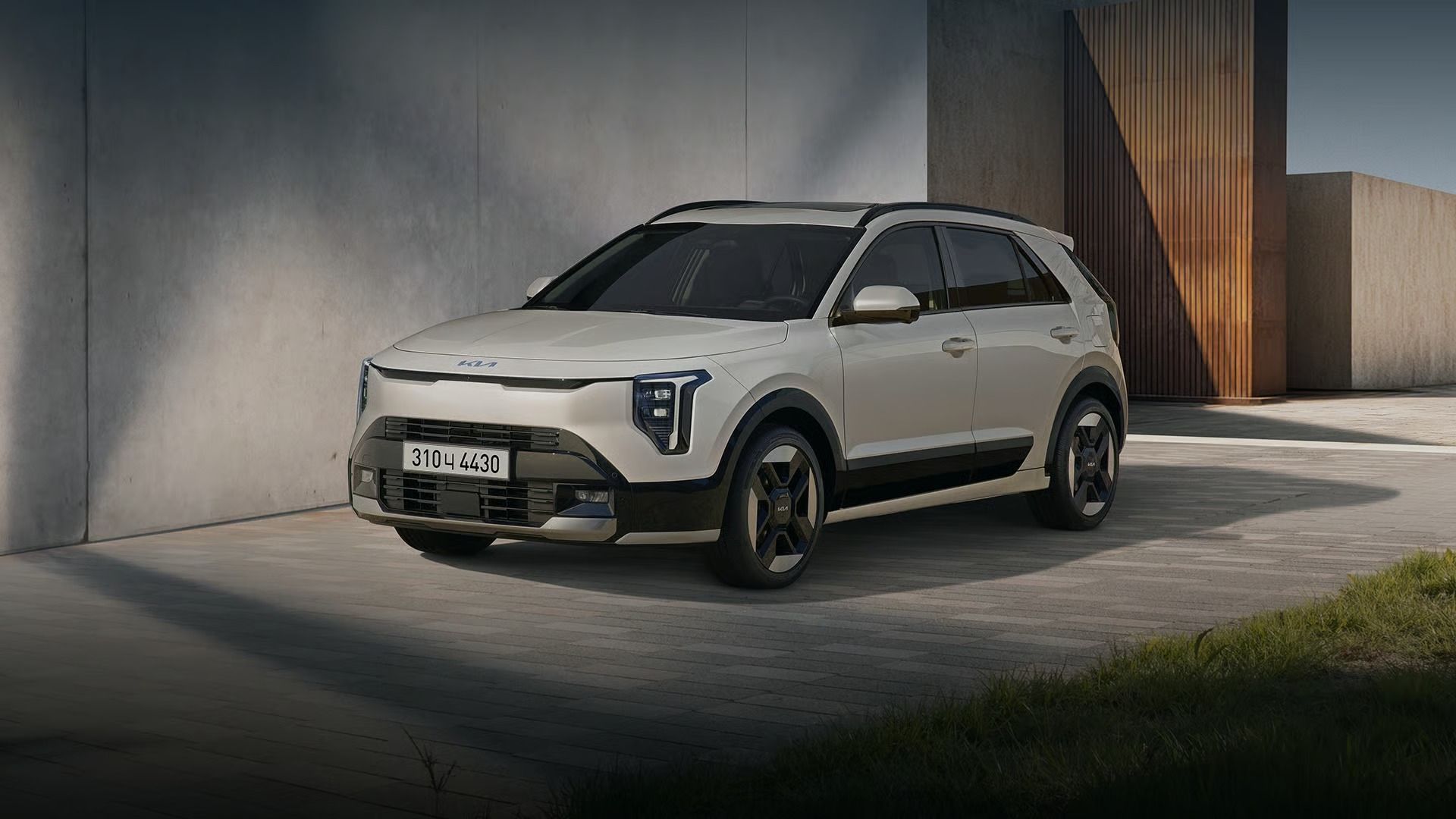 47 MPG, 141 HP, 1.6L hybrid SUV 2026 Kia Niro is the best choice for ...