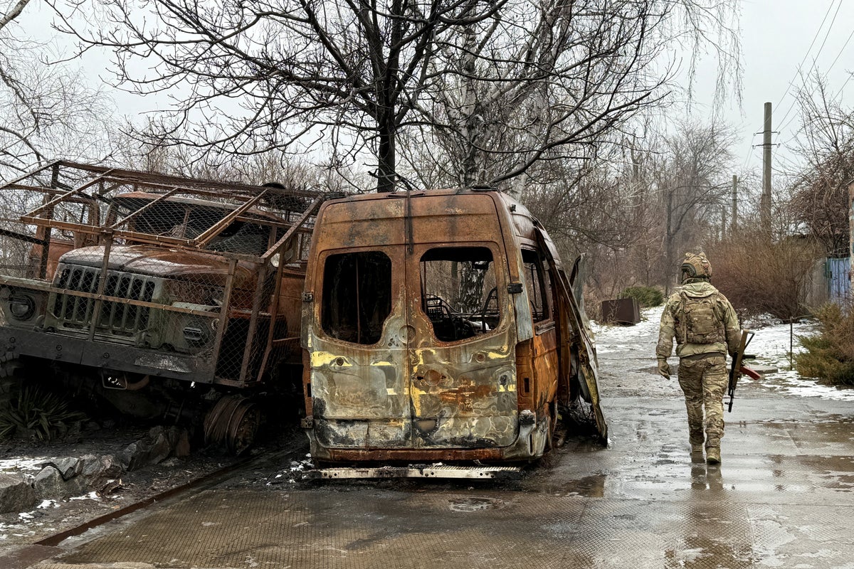 Ukraine live: Fighting escalates as Russia attempts to invade city