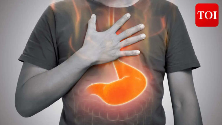 Why heartburn gets worse at night? Harvard doc reveals simple fix