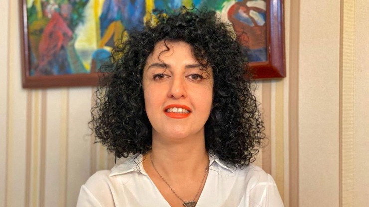 Ναργκίς Μοχαμαντί: Αγωνία για τη Νομπελίστρια που μεταφέρθηκε από τη ...