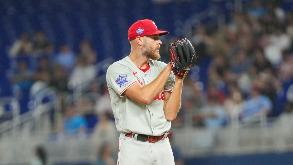 MLB: Phillies’ ace sets jaw-dropping record for fewest pitches in three ...