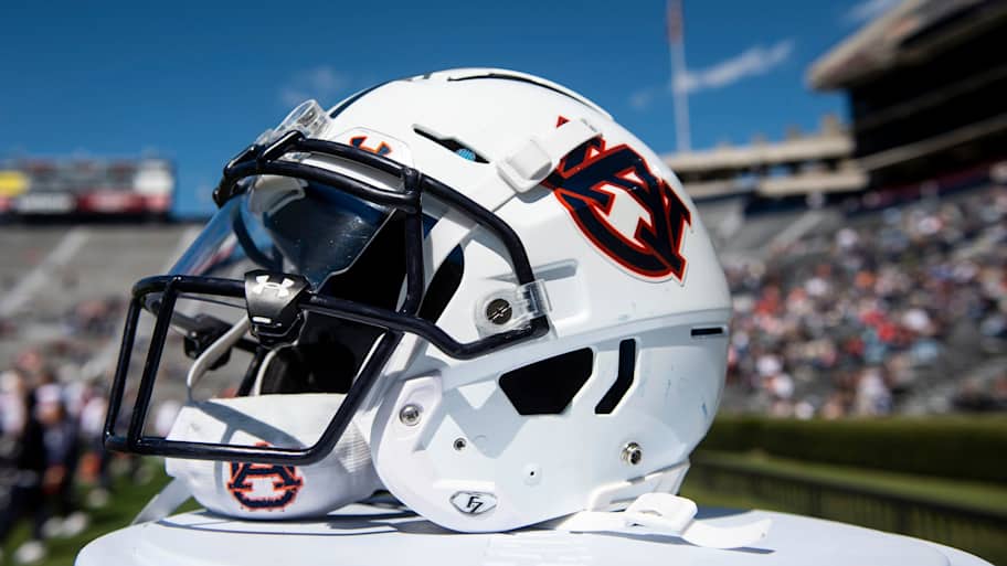 Why Auburn 'feels real' to linebacker prospect with Florida, Alabama offers