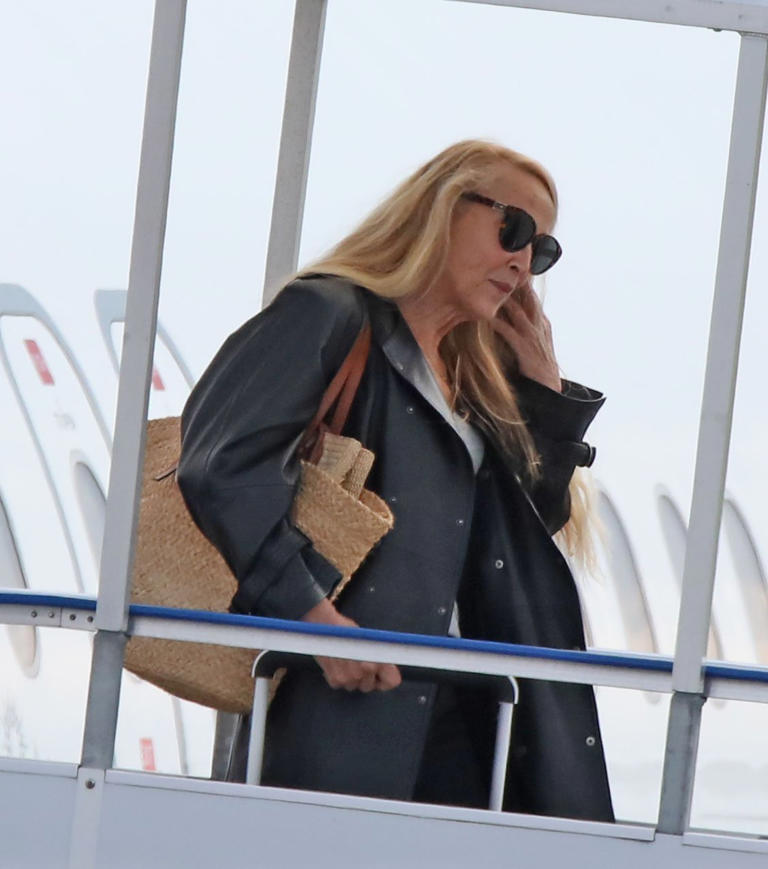 Maya Jama touches down in Scotland as Celebrity Traitors arrivals ...